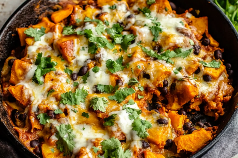 Butternut Squash and Black Bean Enchilada Skillet - Easy homemade recipes
